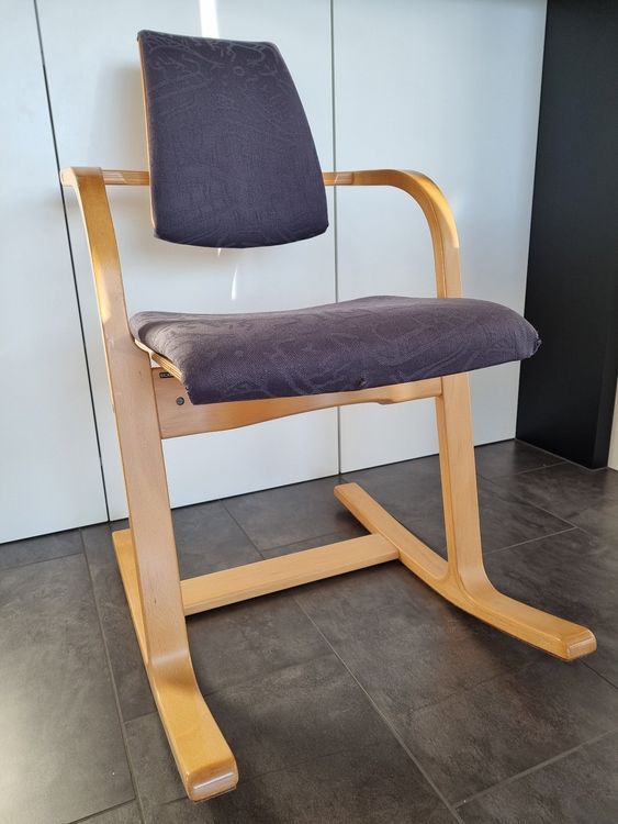 4 Stokke Varier Actulum Stühle mit Stoffbezug (Gebraucht) in Wilen ...
