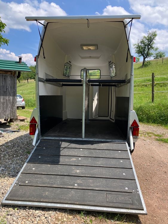 2er Pferdeanhänger MUSTANG mit SPEZIALLACKIERUNG (Gebraucht) in Bettingen für CHF 9500 – nur ...