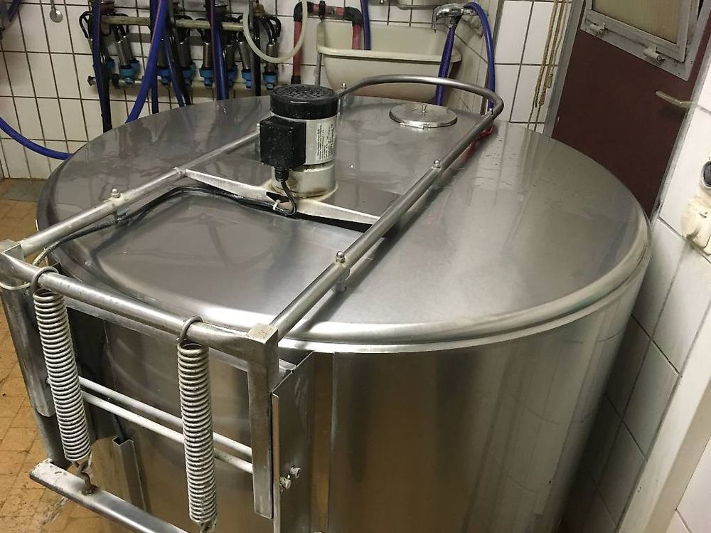 Milchtank 800 Liter | Kaufen auf Ricardo