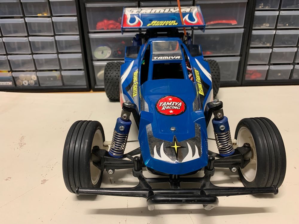 Tamiya Buggy Rising Fighter 2wd Top! Ab 1.- (Gebraucht) in Gorduno für ...