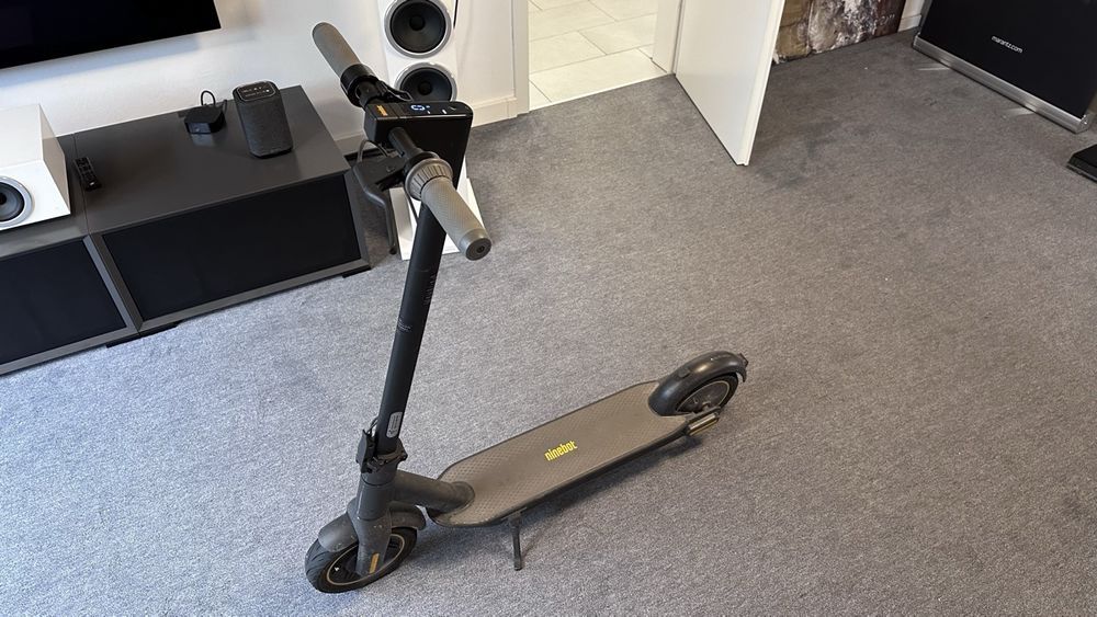 Ninebot Kickscooter Max G30 | Kaufen auf Ricardo