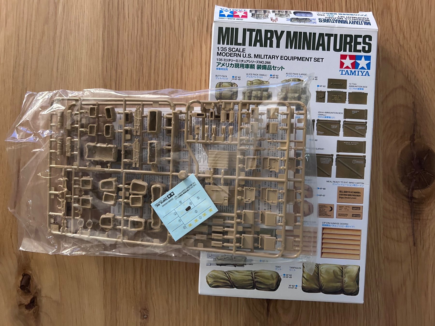 Trumpeter 1/35 M1130 Stryker Command plus Zubehör (Neu (gemäss ...