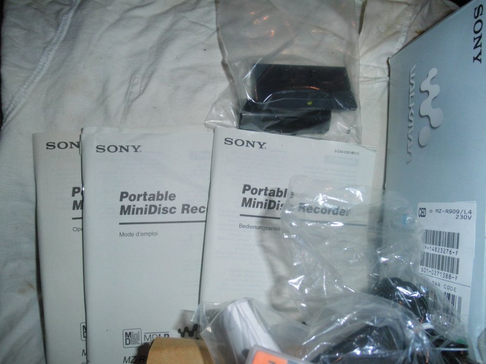 Sony MZ-R 909 tragbarer MiniDisc MDLP Neu (Neu und originalverpackt) in ...