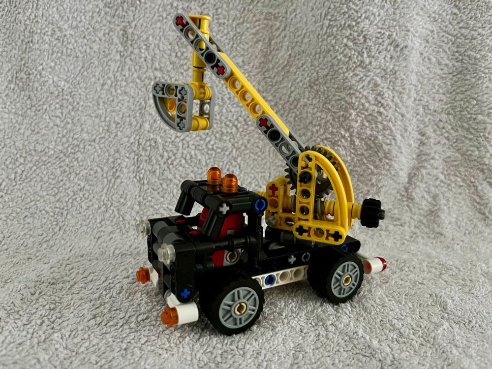 Lego-Technik 42031 «Lastwagen 2in1» - III – 155 Teile (Gebraucht) in ...