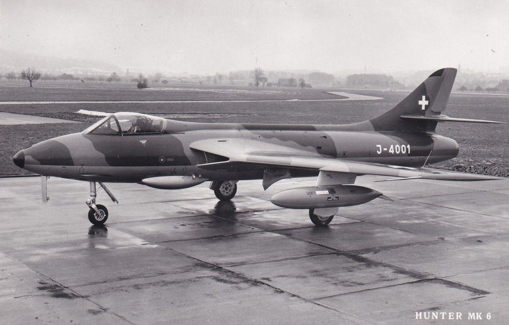 Hunter MK 6 - avion militaire CH - 1958 (D'occasion) à Orvin pour CHF 8 ...