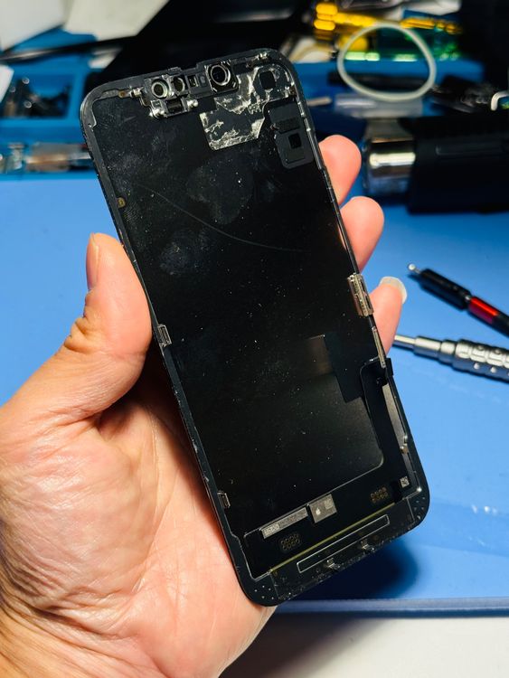 Ecran original fissuré pour iPhone 14 (pas un téléphone) (Neu und ...