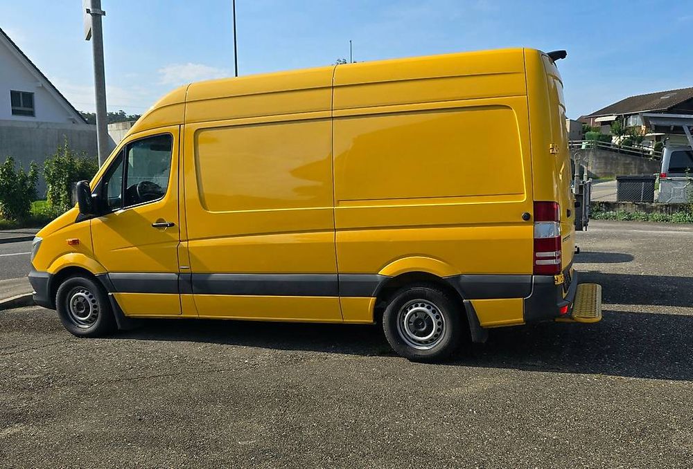 Geräumiger Transporter Mercedes Sprinter zu verkaufen (Gebraucht) in ...