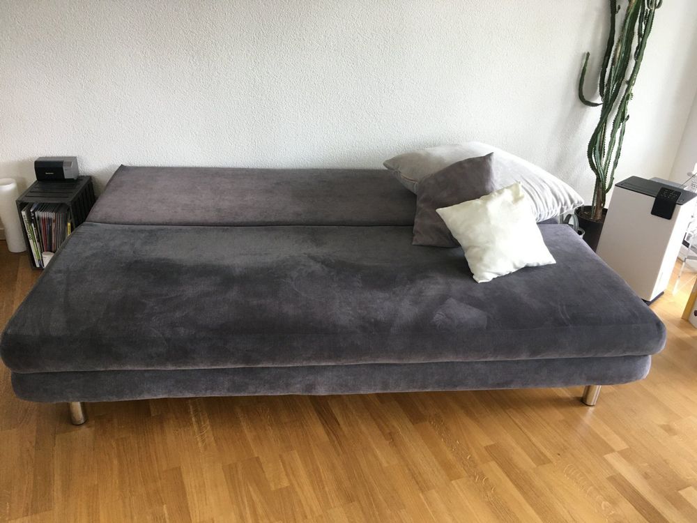 Elegantes Bettsofa mit grösszügigem Stauraum | Kaufen auf Ricardo