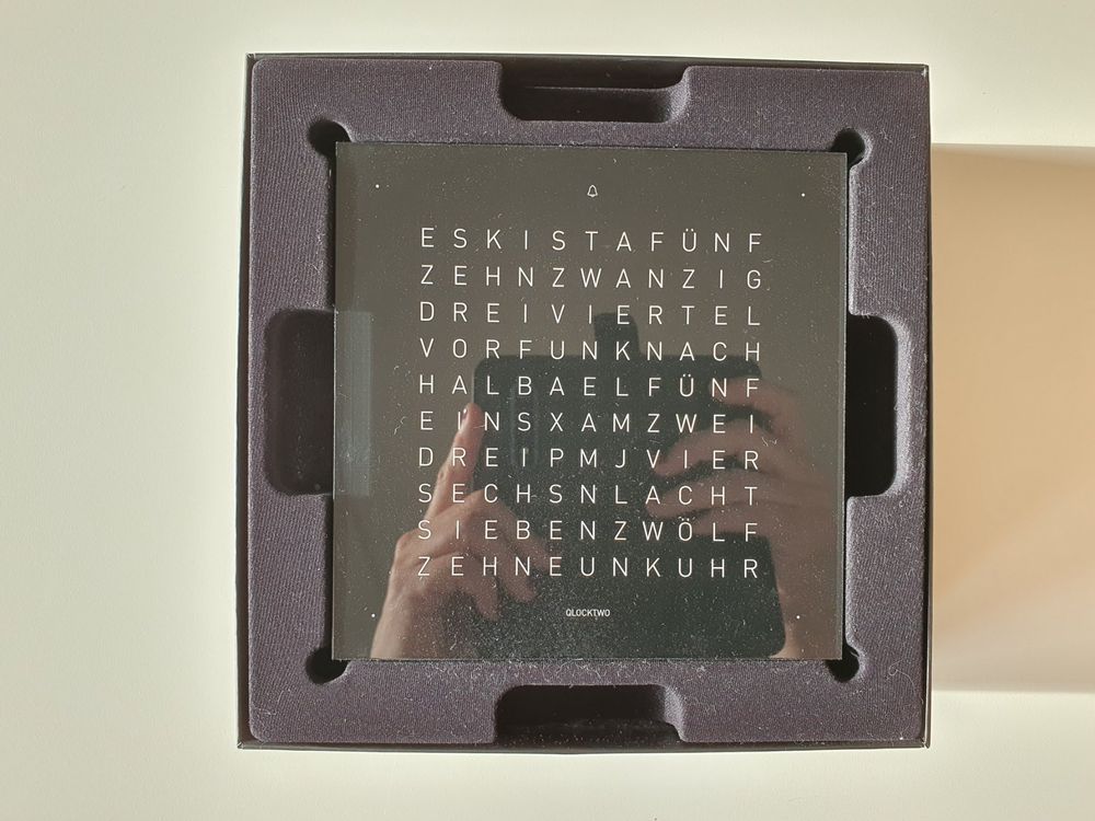 QlockTwo Touch | Kaufen auf Ricardo