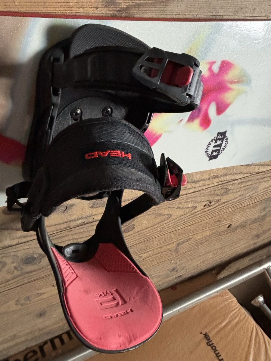 Snowboard Fever 147cm mit Head Bindung, Top Zustand! (Gebraucht) in ...