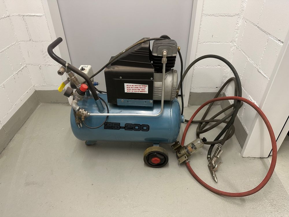 Kompressor | Kaufen auf Ricardo