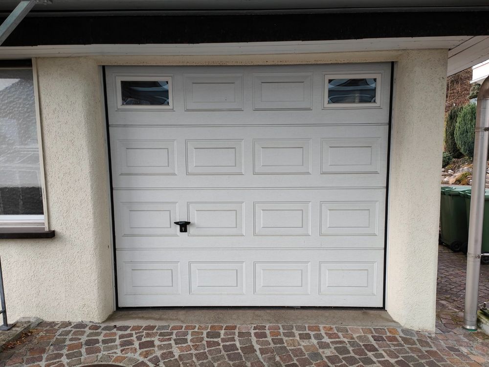 Garagen-Tor mit Antrieb (Gebraucht) in Brunnen für CHF 445 – nur ...