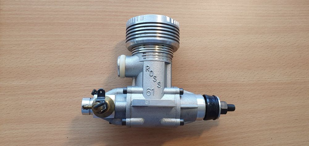 Modellmotor Rossi 61 mit Heckauslass und Heckvergaser (Neu (gemäss ...