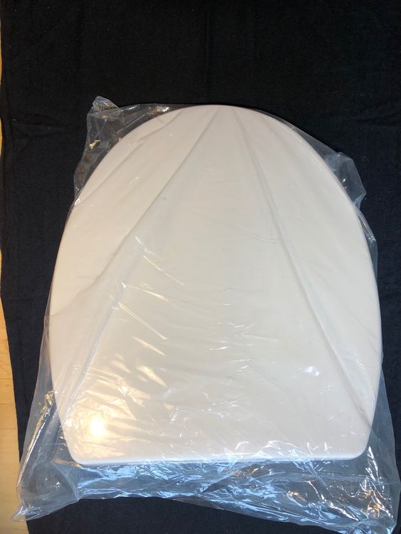 WC-Sitz, Toiletten-Sitz (Neu und originalverpackt) in Hoffeld für CHF 1 ...