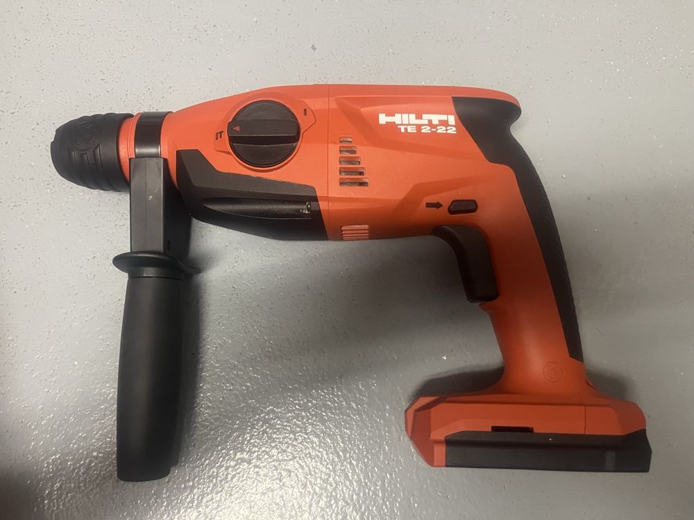 Hilti Akku Bohrmaschinen Set inkl. Koffer (Neu (gemäss Beschreibung)) in Münchenstein für CHF ...