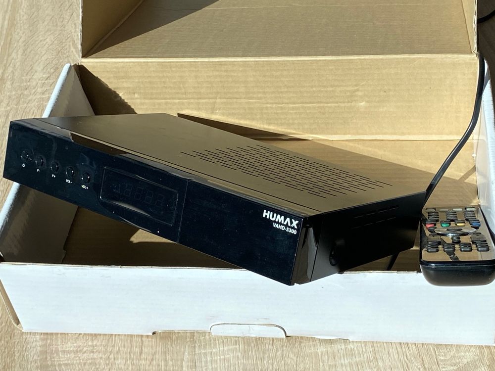 HUMAX VAHD 5300 SATELLITE RECEIVER | Kaufen auf Ricardo