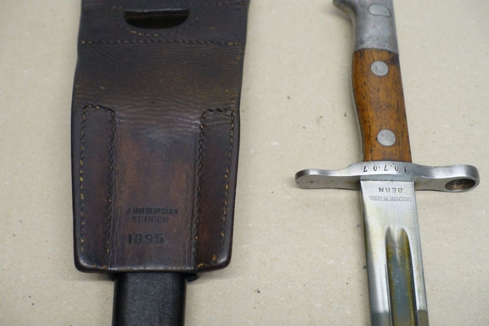 Dolch Bajonett 1889, Säbel, Degen (Gebraucht) in Richigen für CHF 100 – mit Lieferung auf ...