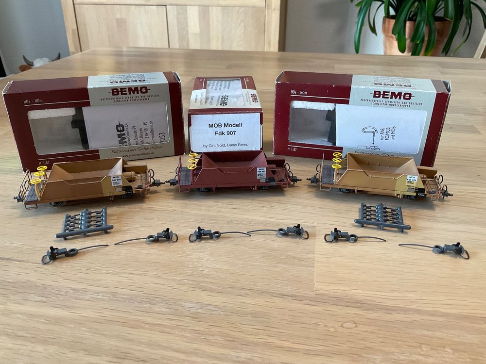 Lot de 3 wagons marchandises Bemo Hom MOB (Neu und originalverpackt) in Arzier-Le Muids für CHF ...
