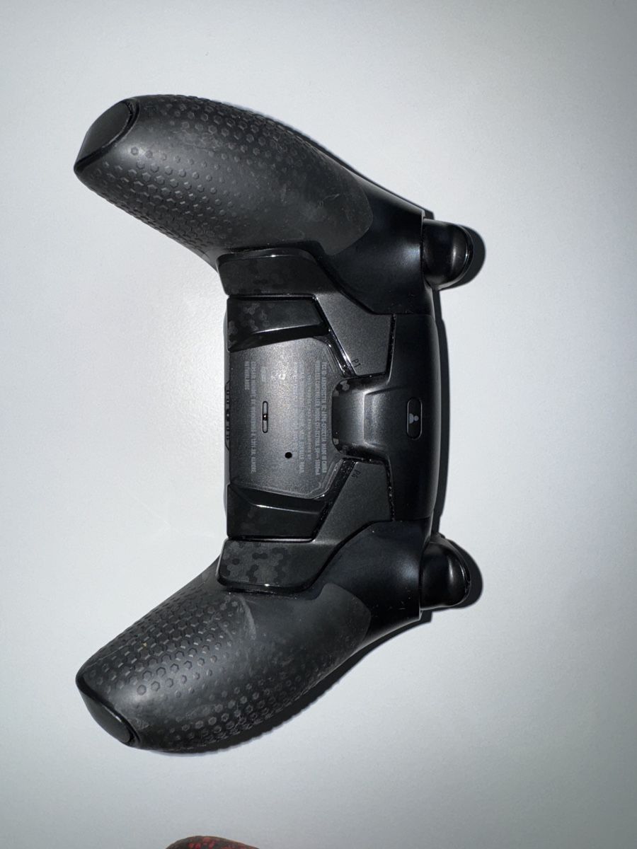 PS5 Scuf Reflex Pro Controller Grau - Top Zustand! (Gebraucht) in Ebikon für CHF 50 – nur ...