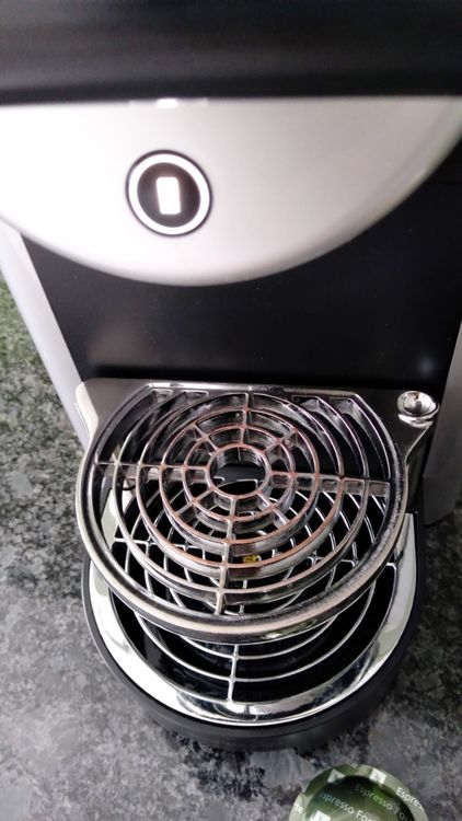 Nespresso Kaffeemaschine ZENIUS Pro | Kaufen auf Ricardo