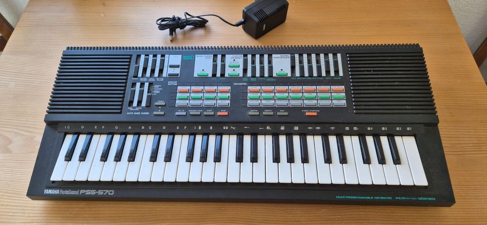 Keyboard Multi-Programmable PCM Rhythm/Stereo (Gebraucht) in Widnau für ...