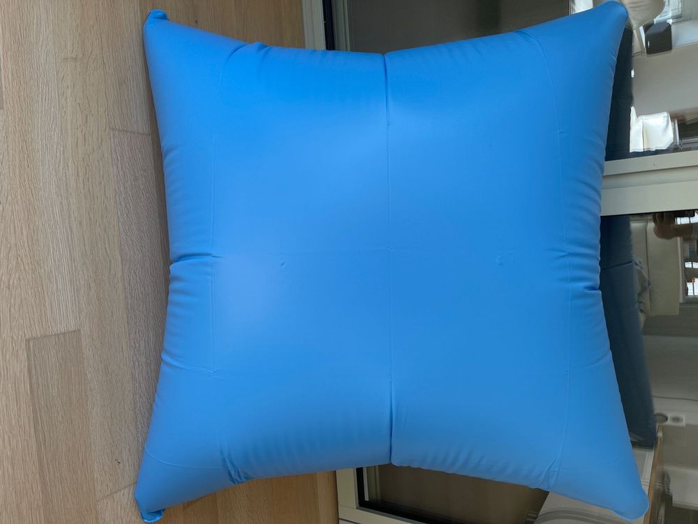Sehr grosses aufblasbares Kissen für den Pool (Neu und originalverpackt ...