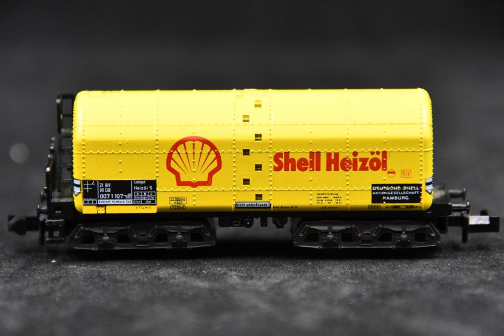 Minitrix Schweröl-Kesselwagen DB «Shell Heizöl», Spur N (Gebraucht) in Rapperswil SG für CHF 15 ...