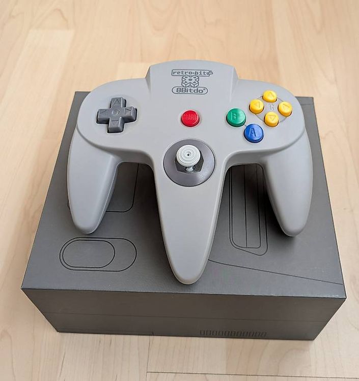 8Bitdo N64 Bluetooth Controller (Neu (gemäss Beschreibung)) in Münchenbuchsee für CHF 56 – mit ...
