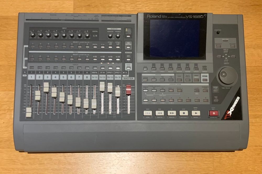 Roland VS-1680 24-Bit Digital Studio | Kaufen auf Ricardo