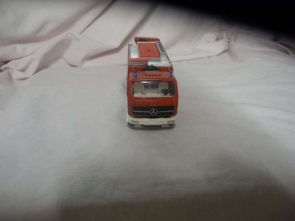 CONRAD NR. 3090 MERCEDES FEUERWEHR ROSENBAUER 1:50 (Gebraucht) in ...