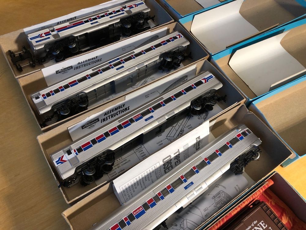 Athearn 5 US Wagen Amtrak (Gebraucht) in Basel für CHF 20 – mit Lieferung auf Ricardo kaufen