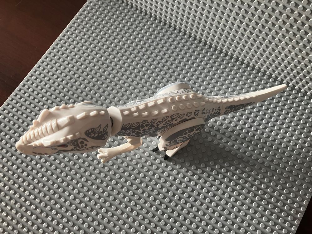 Lego Jurassic world minifigures indominus rex (Gebraucht) in Châtel-St ...