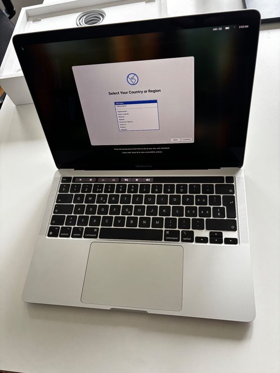 MacBook Pro 13" silver M1 (2020) - Top Zustand (Gebraucht) in ...