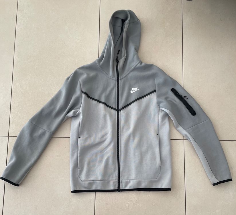 Nike Tech Fleece Grau (Gebraucht) in Zürich für CHF 69 – mit Lieferung ...