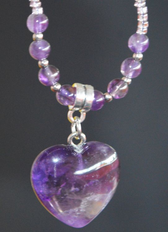 Halskette K-803 – Amethyst mit Herz 2x2cm – 47+5cm (Neu und originalverpackt) in Goldiwil (Thun ...
