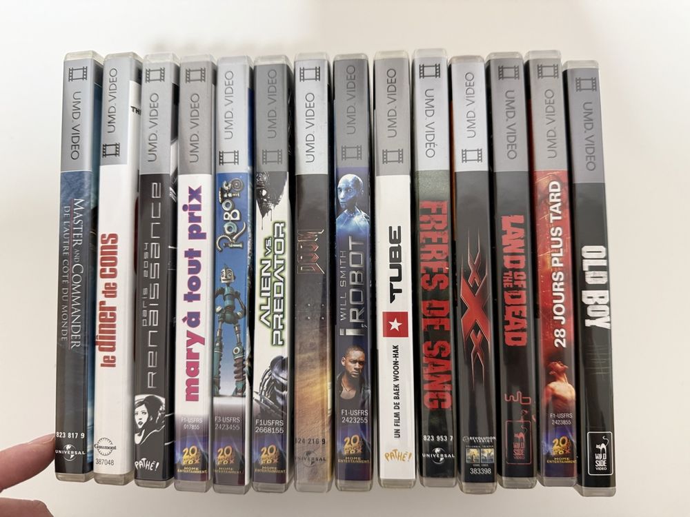 Lot de 14 films pour PSP format UMD / Pack of 14 PSP movies (D'occasion ...
