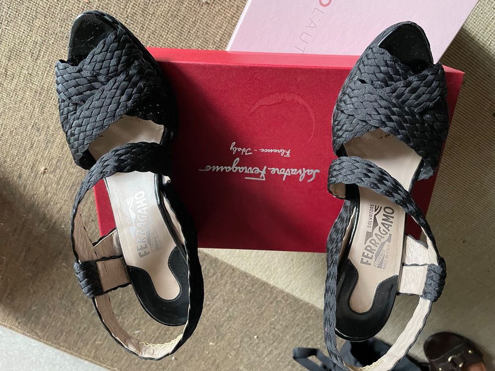 Sandalen mit Keilabsatz, Salvatore Ferragamo, 38 (Gebraucht) in Zürich für CHF 60 – mit ...
