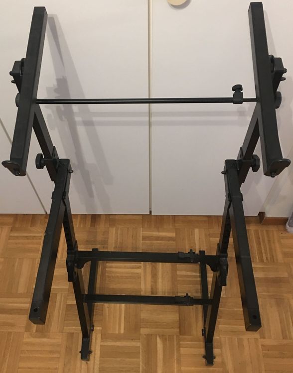 Herculese Z-Style Stand (Gebraucht) in Zürich für CHF 35 – nur Abholung ...