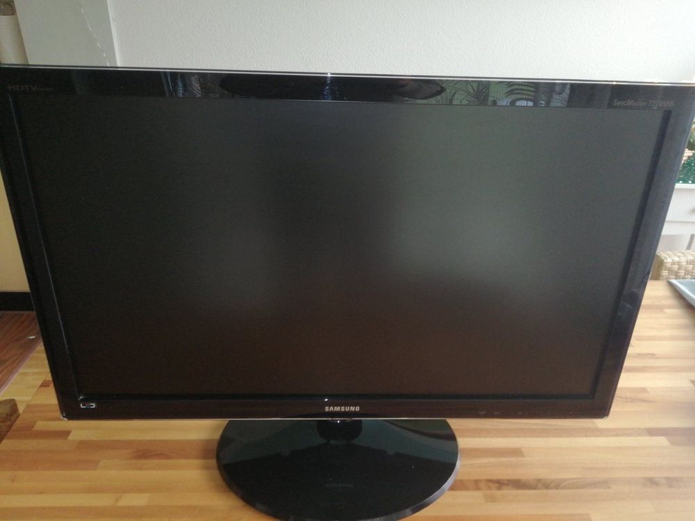 Computer Monitor mit Fernseher TV Tuner (Gebraucht) in zürich für CHF ...