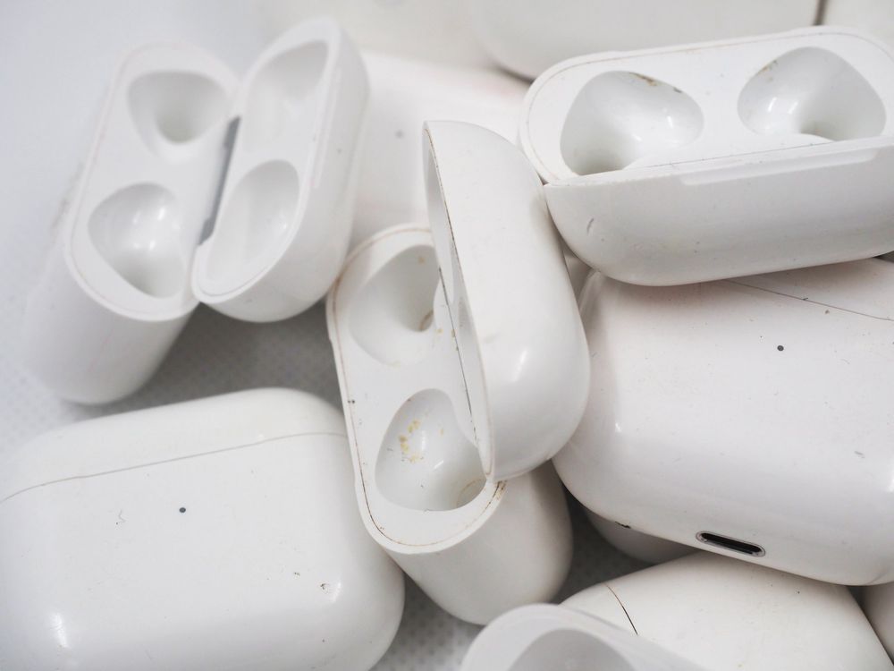 25 x APPLE AirPods 3. Generation Lader (25110825) (Gebraucht) in Zürich ...