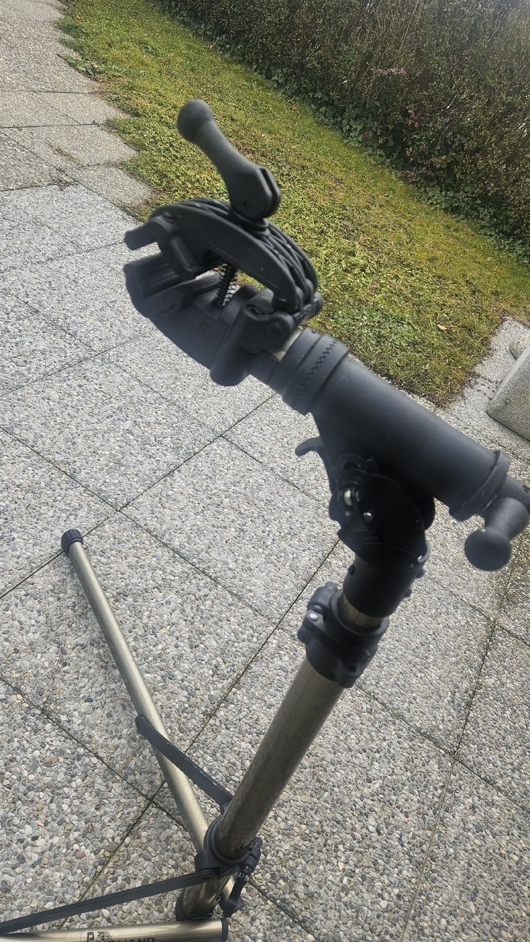 Bike Hand Bicycle Repair Stand - Perfect for Tune-Ups! (Gebraucht) in ...