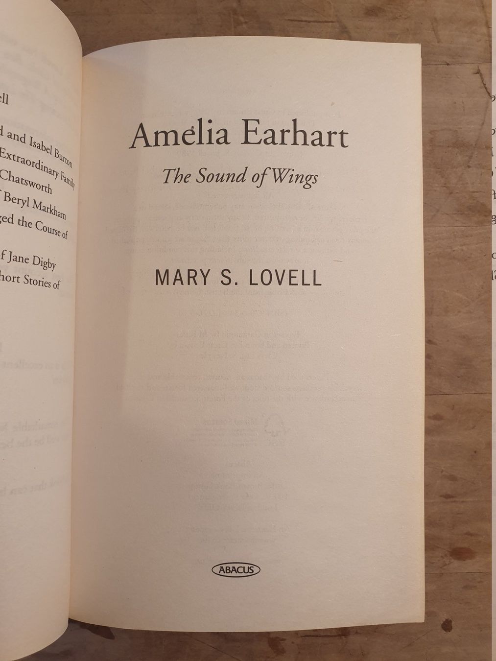 The Sound Of Wings - Mary S. Lovell Amelia Earthart Abacus (Gebraucht ...