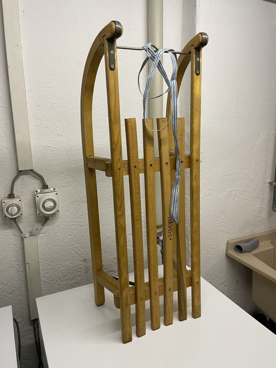 Holzschlitten Davos (Gebraucht) in Zürich für CHF 20 – nur Abholung auf ...