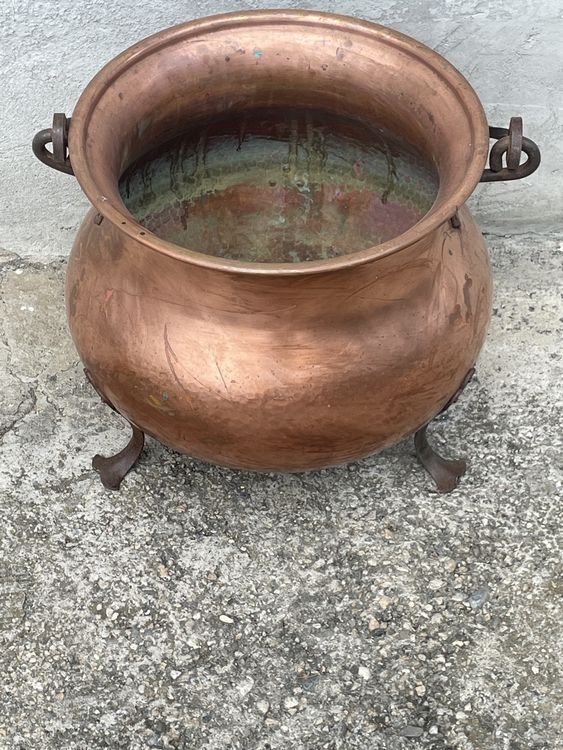 Chaudron en cuivre, ancien, avec anses en fer forgé. (Gebraucht) in ...