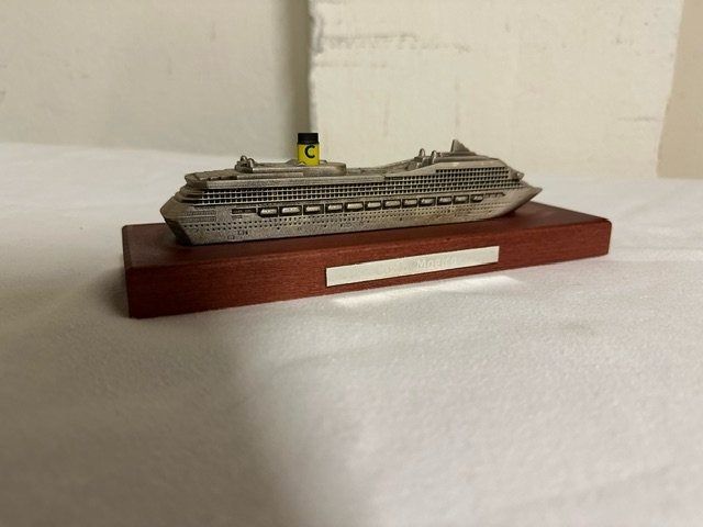COSTA MAGICA SCHIFF-MODELL AUS METALL (Gebraucht) in Ostermundigen für ...