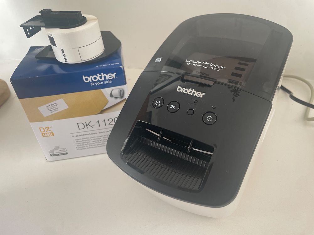 Brother QL-700 Desktop Etikettendrucker - Label Maker/Printe (Neu ...