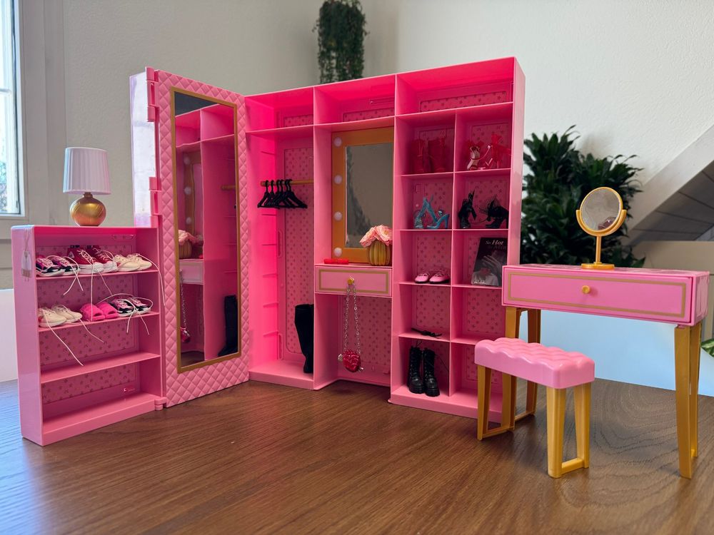 Zuru Fashion Mini Brands S1 Dream Wardrobe (Gebraucht) in Uitikon ...