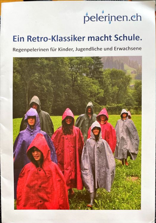 Pelerine/ Regencape rot-kariert (80cm) Gr. 130/140cm (Gebraucht) in Zug ...