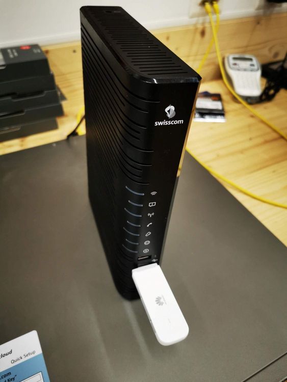Swisscom Router ST 6840 inkl. Surfstick (Gebraucht) in Bottmingen für ...