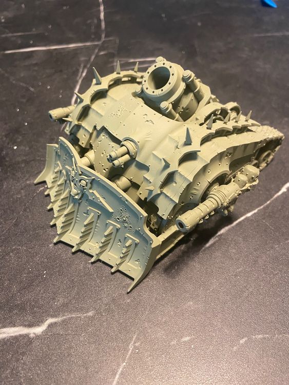 Warhammer 40k Death Guard Plagueburst Crawler (Gebraucht) in Zürich für ...